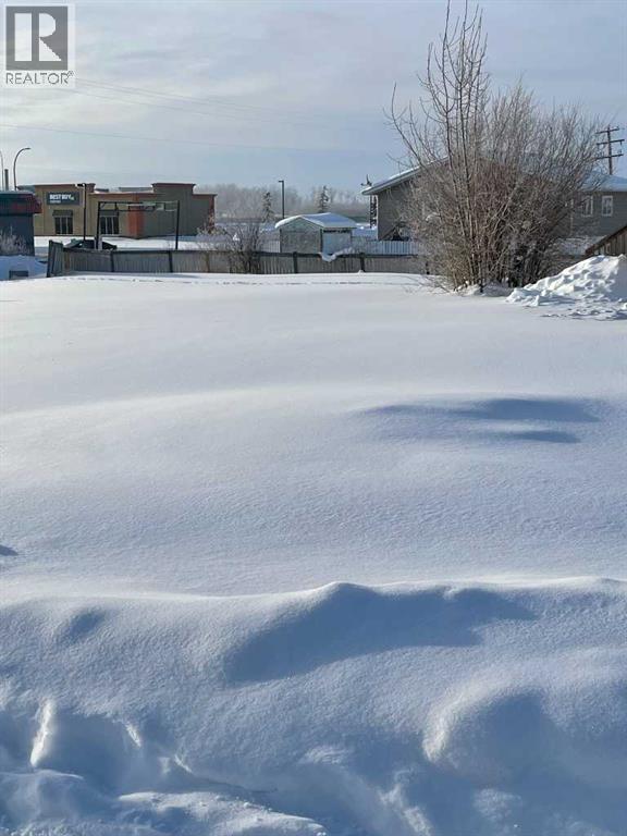 For sale: 20 Deerglen Trailer Park, High Level, Alberta T0H1Z0 ...