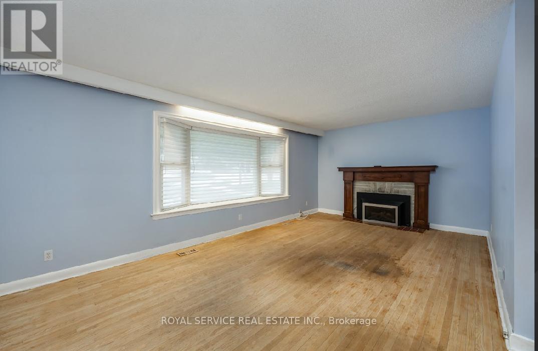 For sale: 1 ACADIA DRIVE, Cobourg, Ontario K9A1T8 - X12693240 | REALTOR.ca