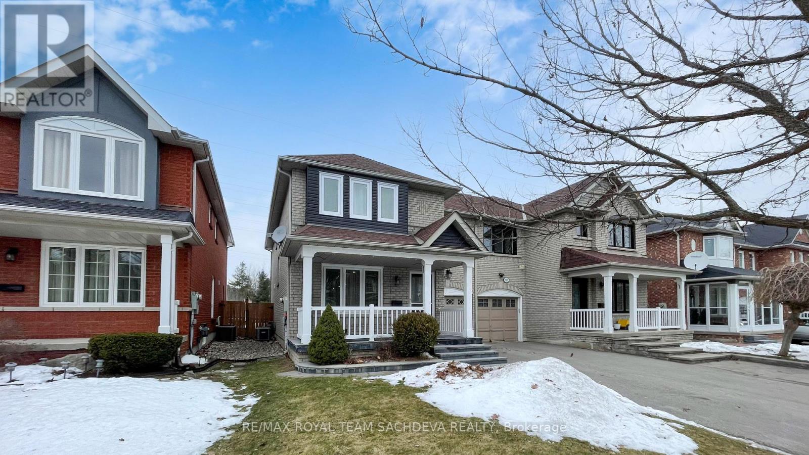 For sale: 2080 ERIN GATE BOULEVARD, Pickering (Amberlea), Ontario ...