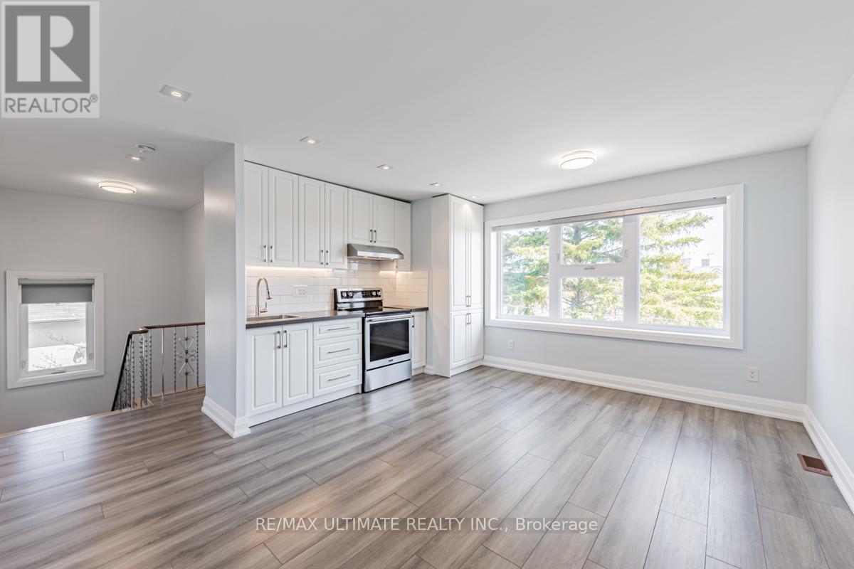 À louer : UPPER - 198 CORNELIUS PARKWAY, Toronto (Rustic), Ontario ...