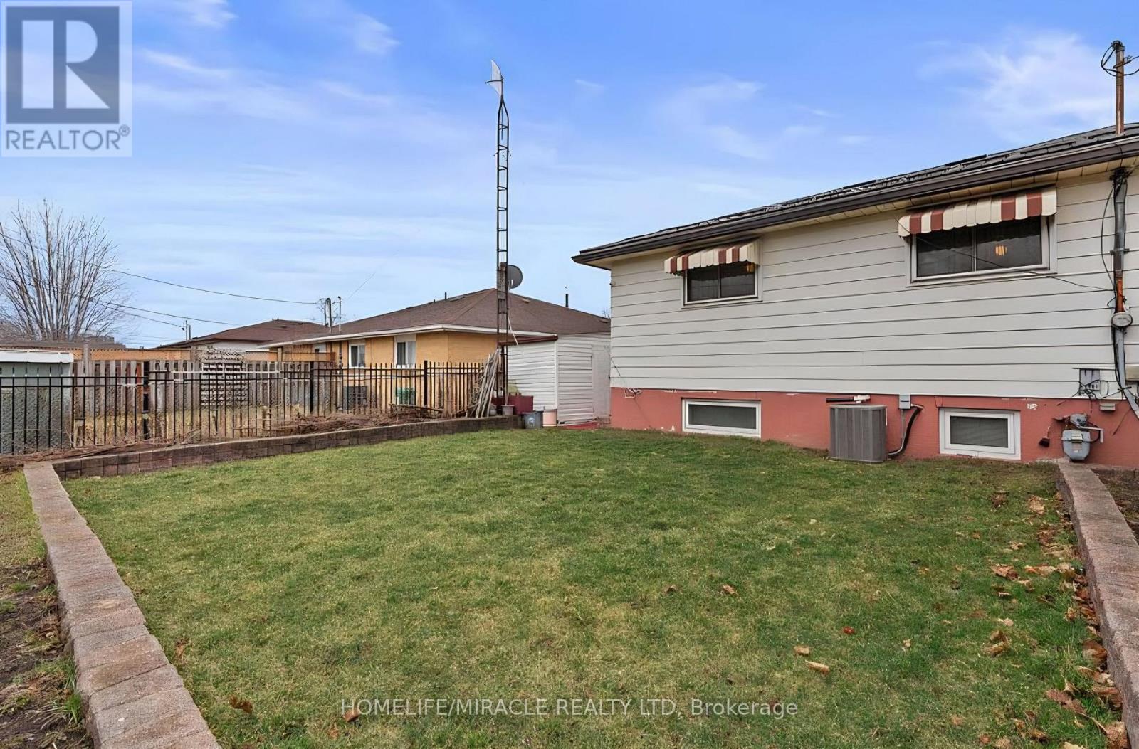 À louer : 85 AUTUMN BOULEVARD, Brampton (Avondale), Ontario L6T2W1 ...