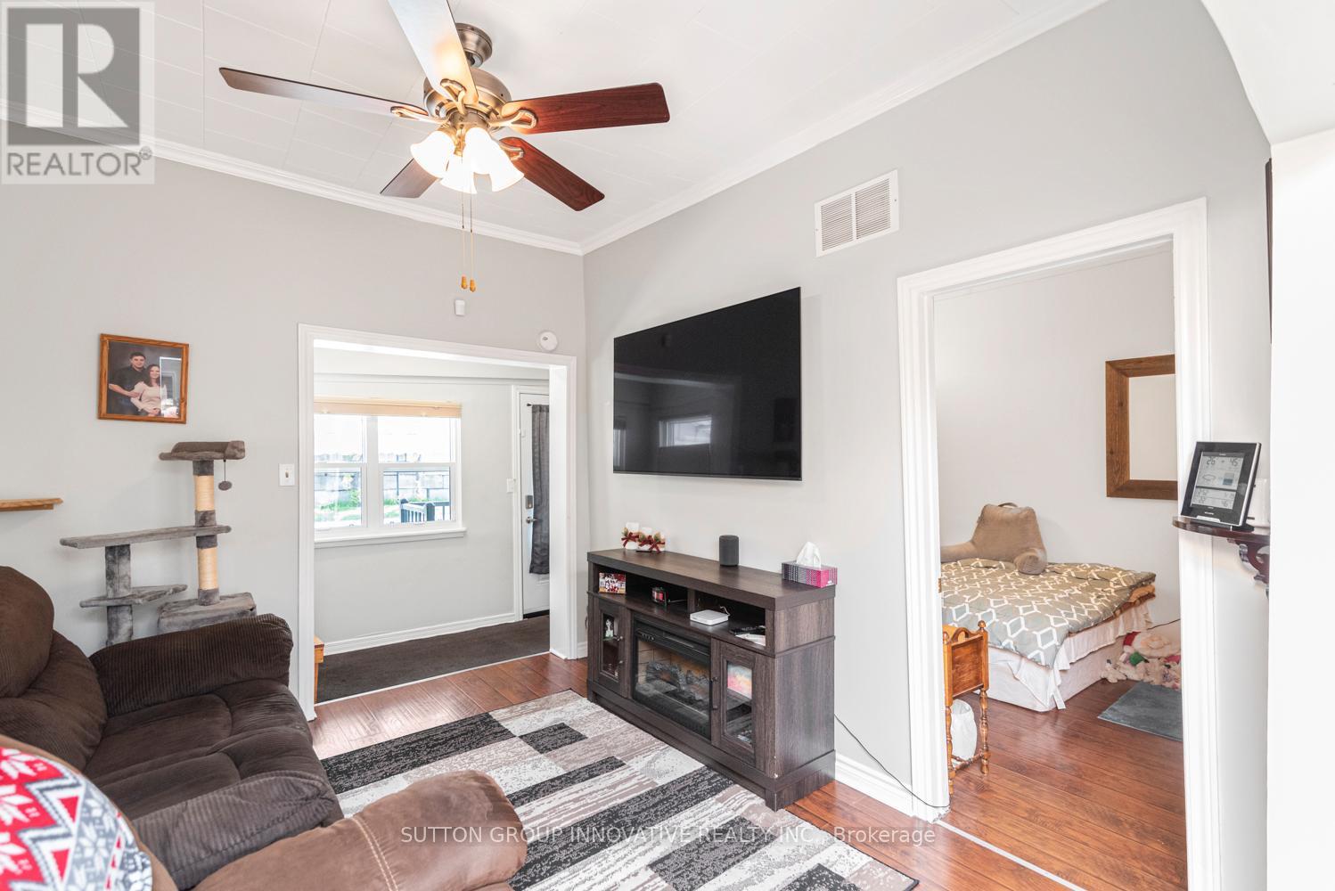 À vendre : 51 BEACH ROAD, Hamilton (Industrial Sector), Ontario L8L3Z6 ...