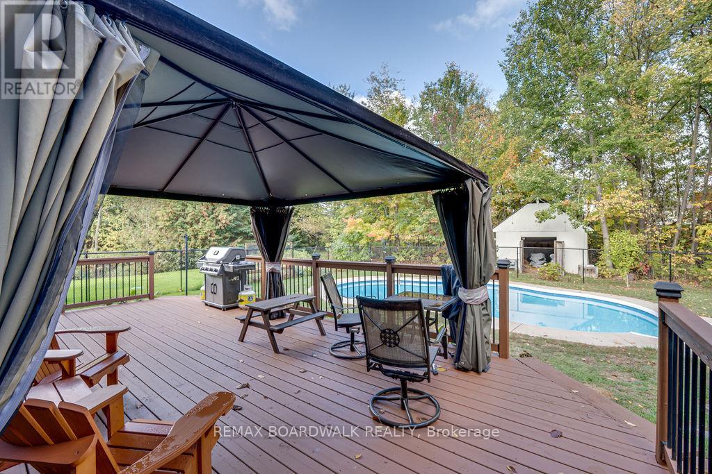 À vendre : 7089 BUSH DRIVE, Ottawa, Ontario K4P1M8 - X12696972 | REALTOR.ca