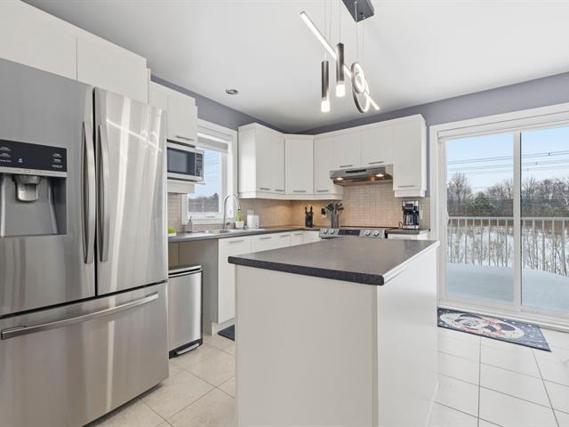 À vendre : 389 Place du Louvre, Mascouche, Québec J7K0M1 - 18923301 ...