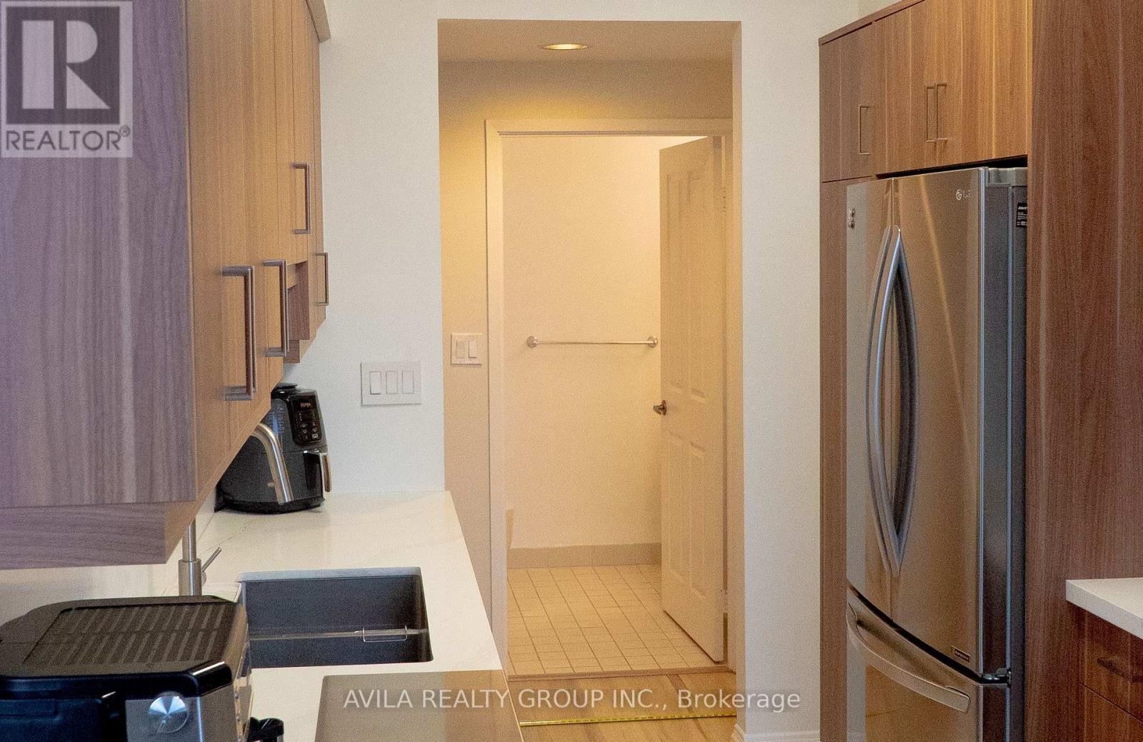 À vendre : 409 - 2199 SIXTH LINE, Oakville (RO River Oaks), Ontario ...