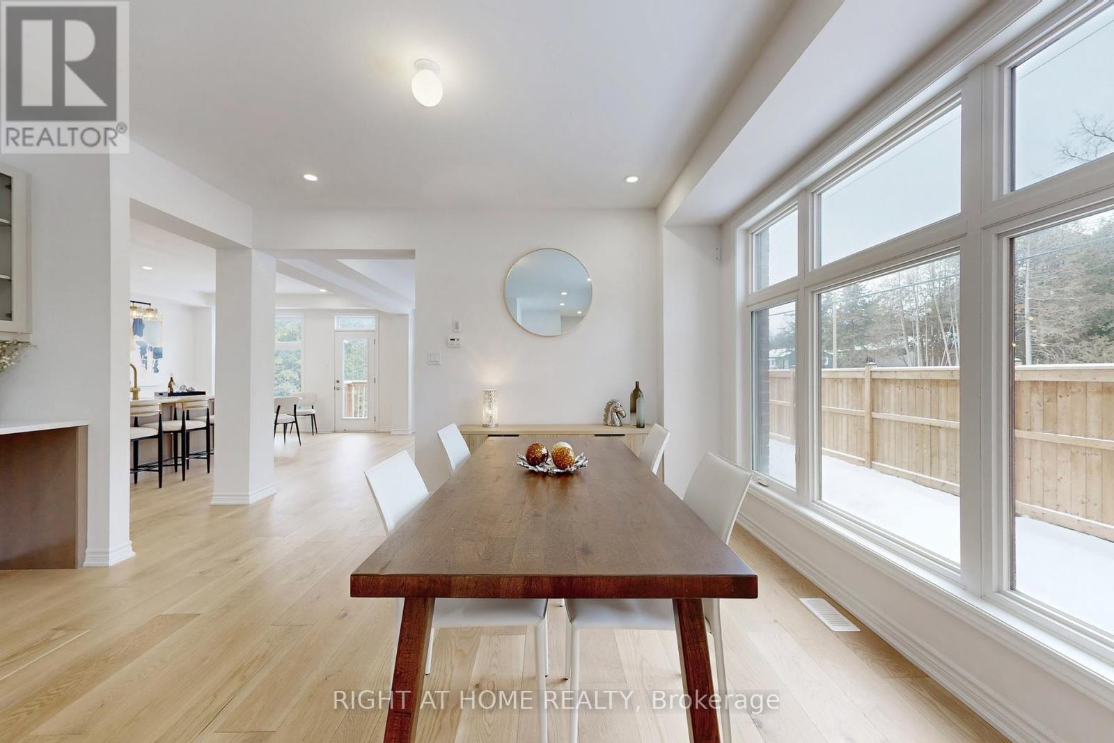 For sale: 1 BIG CANOE DRIVE, Georgina (Sutton & Jackson's Point ...