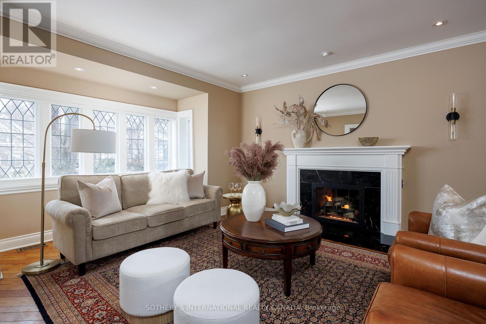 For sale: 37 THOMPSON AVENUE, Toronto (Stonegate-Queensway), Ontario ...