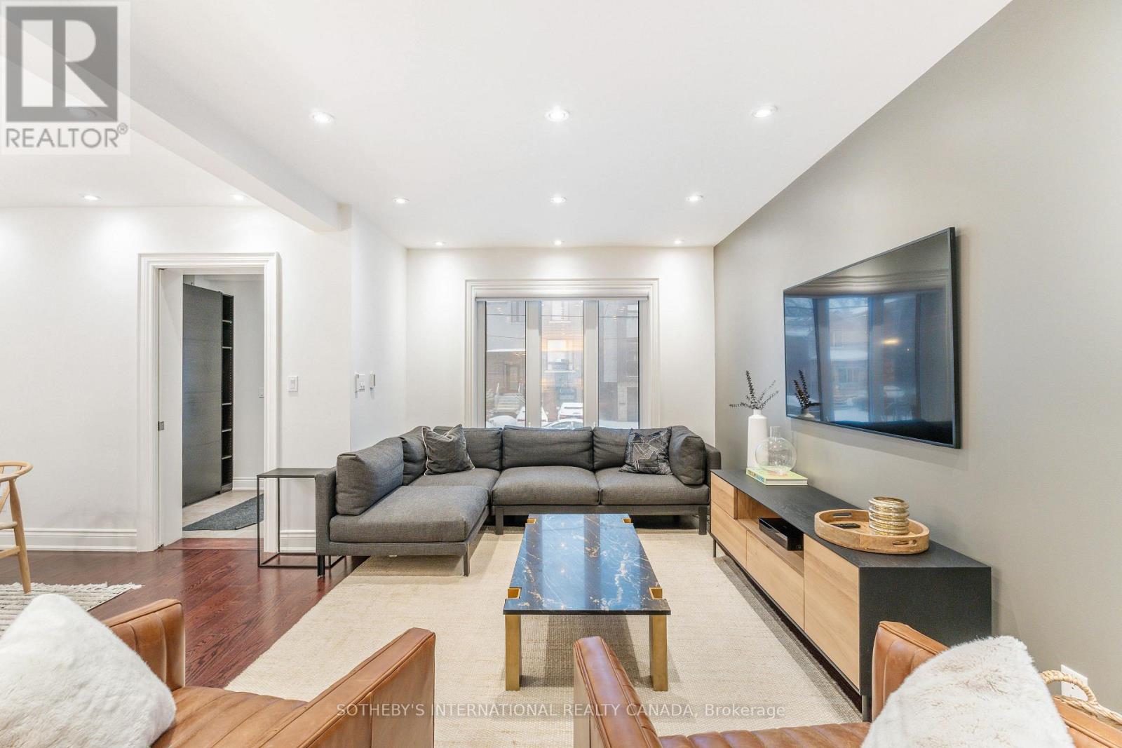 À vendre : 38 GUTHRIE AVENUE, Toronto (Stonegate-Queensway), Ontario ...