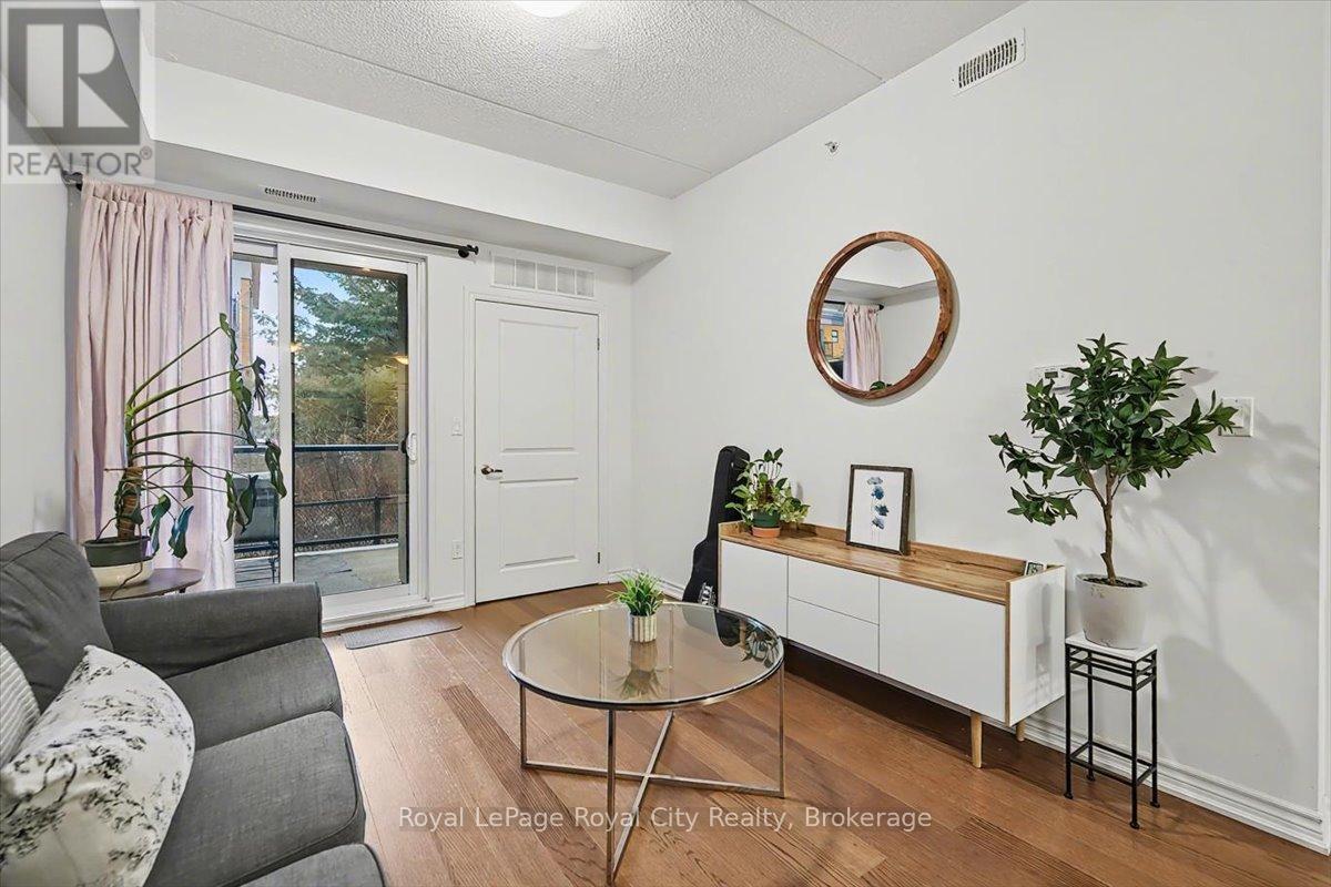 À vendre : 120 - 1284 GORDON STREET, Guelph (Kortright East), Ontario ...