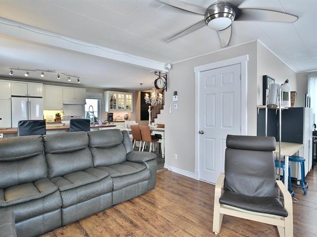 For sale: 1160 Rue du Pont, Marieville, Quebec J3M1G9 - 26481186 ...