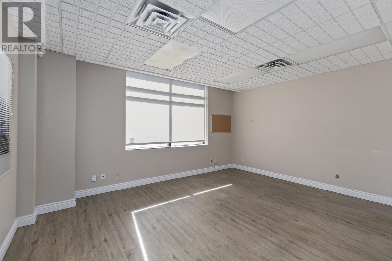 À louer : 726 Queen ST, Sault Ste. Marie, Ontario P6A2A9 - SM260112 ...