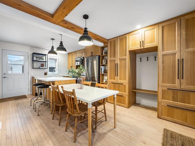 À vendre : 1813 Boul. Cournoyer, Sorel-Tracy, Québec J3R2M5 - 27310417 ...