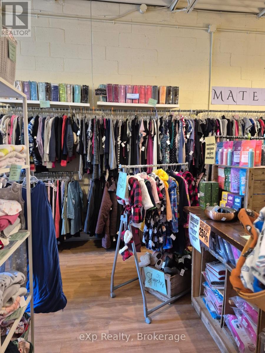 À vendre : 4 - 275 GORDON STREET, Centre Wellington (Fergus), Ontario ...