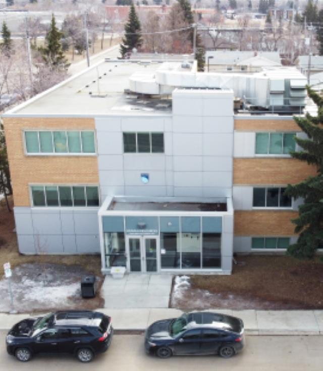 For sale: 10305 PRINCESS ELIZABETH Avenue, Edmonton, Alberta T5G0Y5 ...