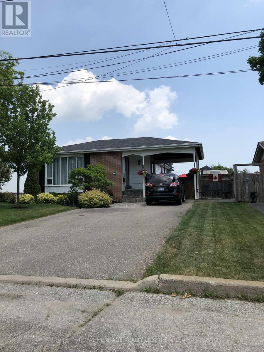 À vendre : 803 OLIVA STREET, Pickering (West Shore), Ontario L1W2V9 - E12702016 | REALTOR.ca