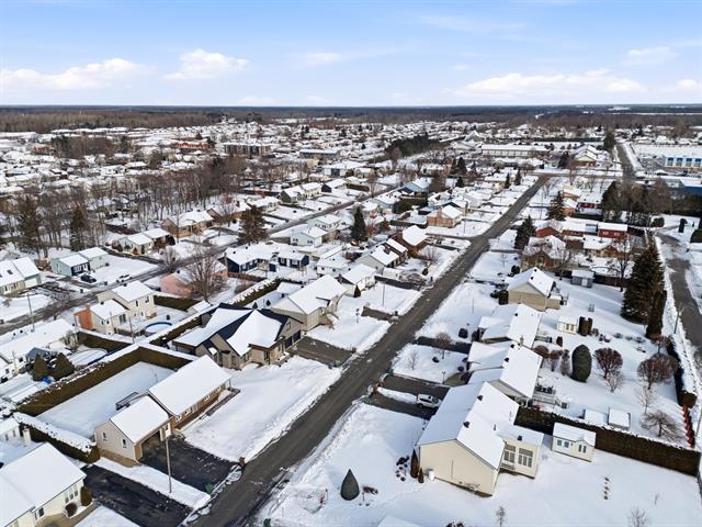 For sale: 5180 Rue Gaudet, Drummondville, Quebec J2E1L9 - 18141925 ...