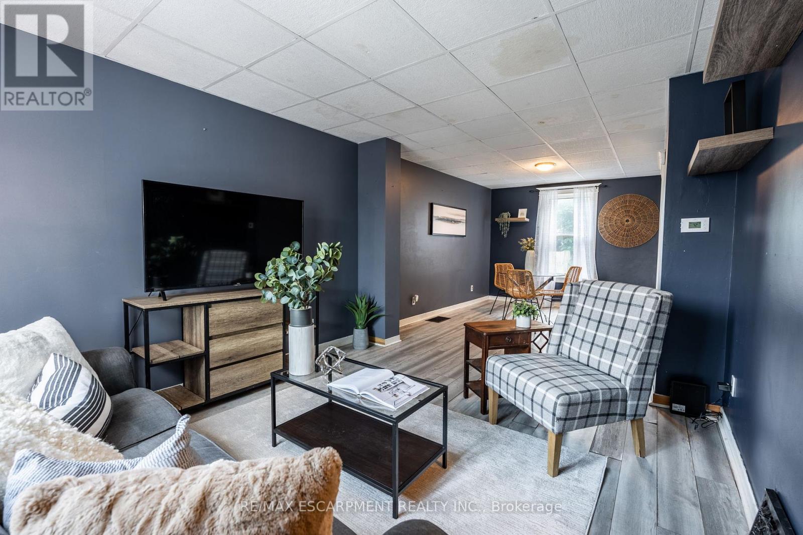 À vendre : 52 CONNAUGHT AVENUE N, Hamilton (Stipley), Ontario L8L6Y8 ...