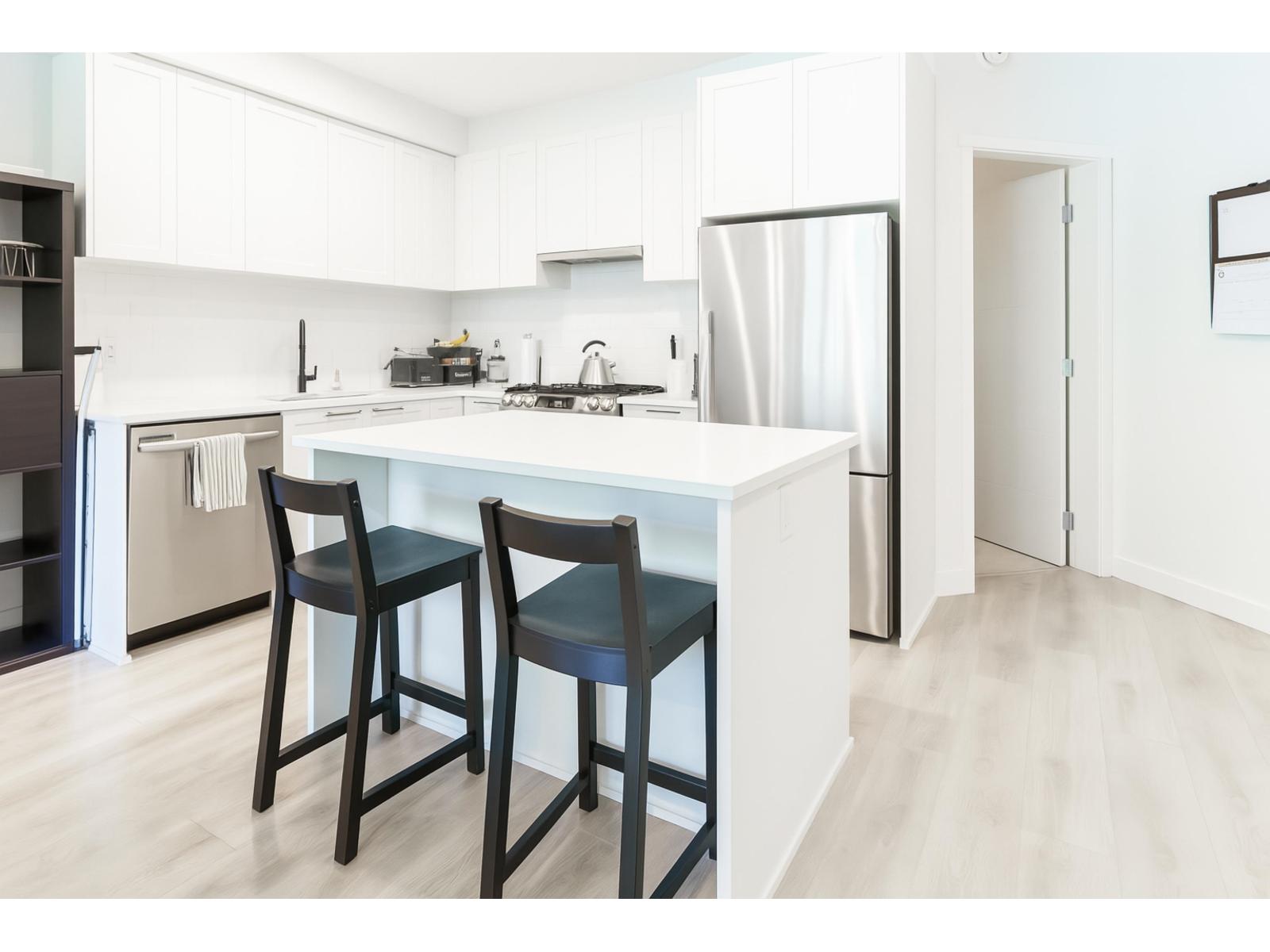 For sale: 119 5415 BRYDON CRESCENT, Langley, British Columbia V3A0N4 ...