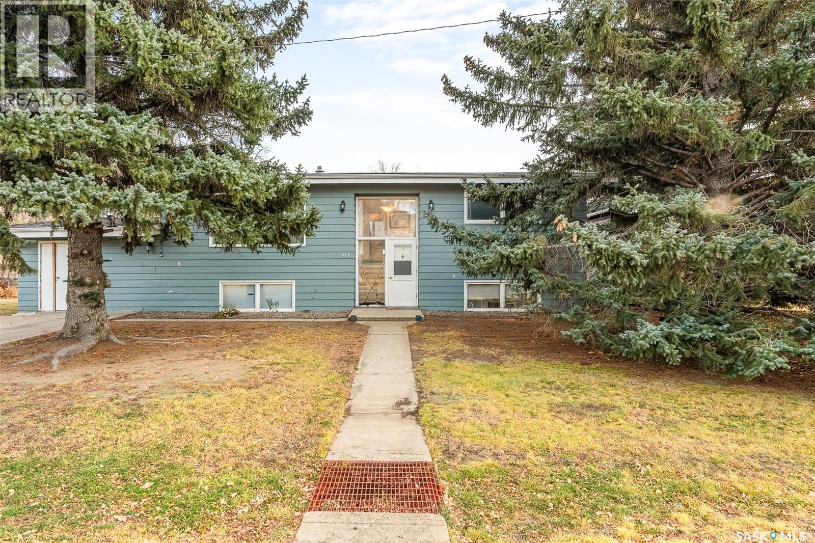 For sale: 315 Birch STREET, Caronport, Saskatchewan S0H0S0 - SK026740 ...