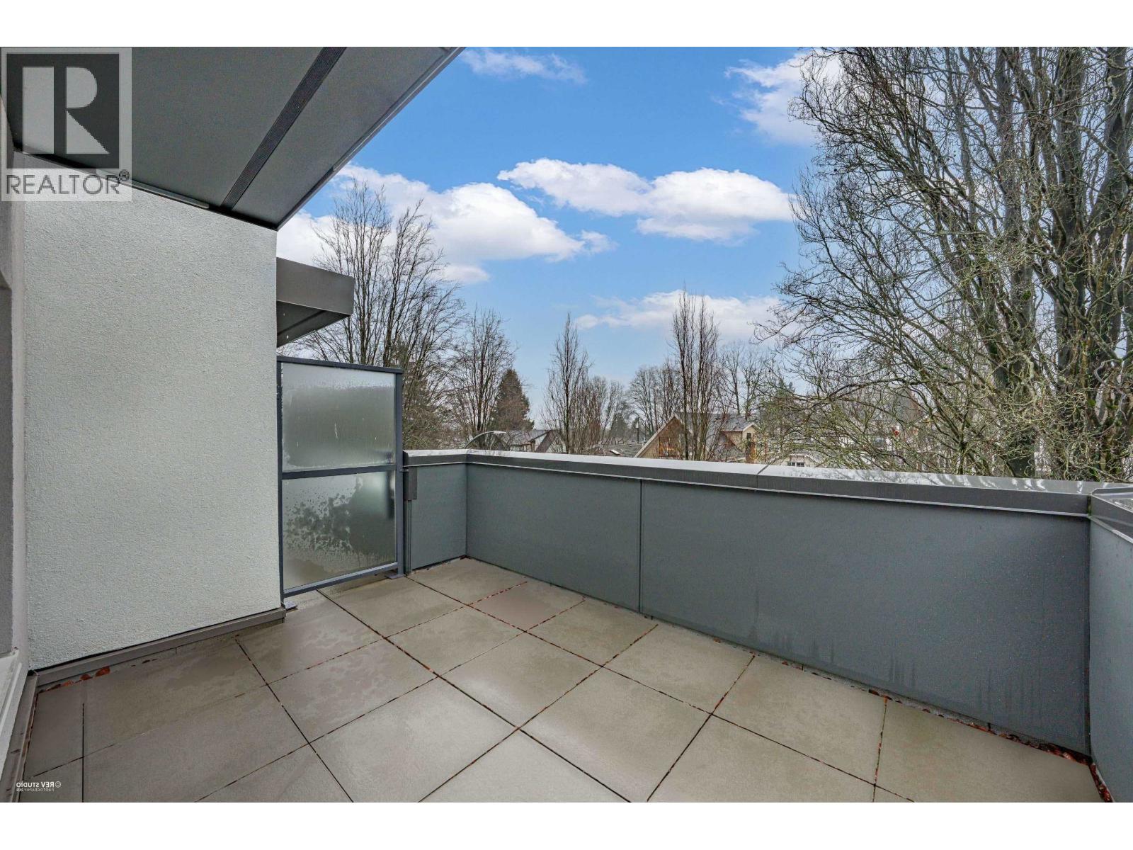 For sale: 202 2075 E 1ST AVENUE, Vancouver, British Columbia V5N1B6 - R3080262 | REALTOR.ca