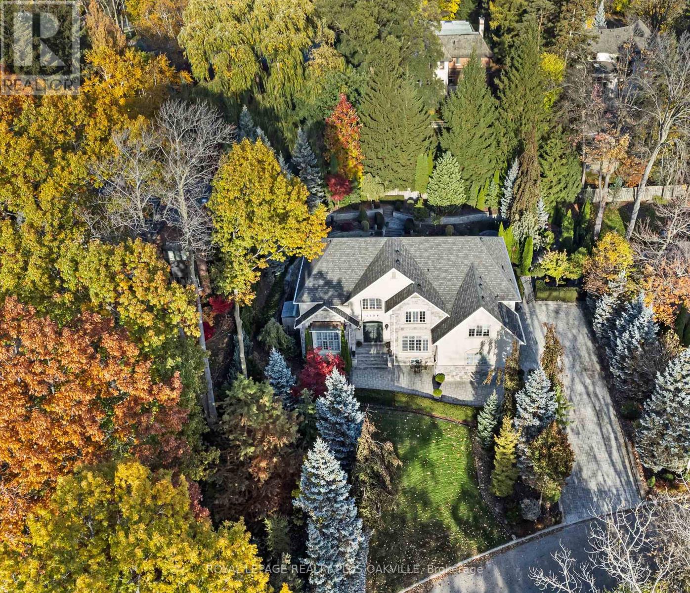 For sale: 1189 GLEN ROAD, Mississauga (Lorne Park), Ontario L5H3K7 ...