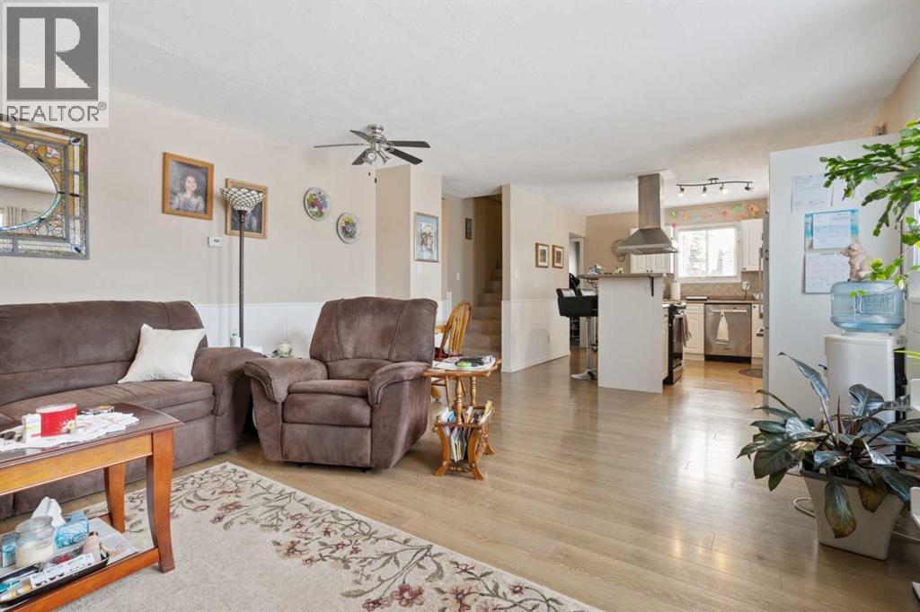 À vendre : 5023 49 Street, Holden, Alberta T0B2C0 - A2279821 | REALTOR.ca