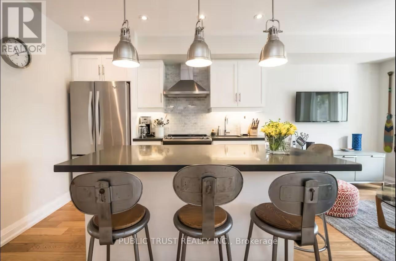 For rent: 2ND & 3RD FLOOR - 72 GRACE STREET, Toronto (Trinity-Bellwoods ...