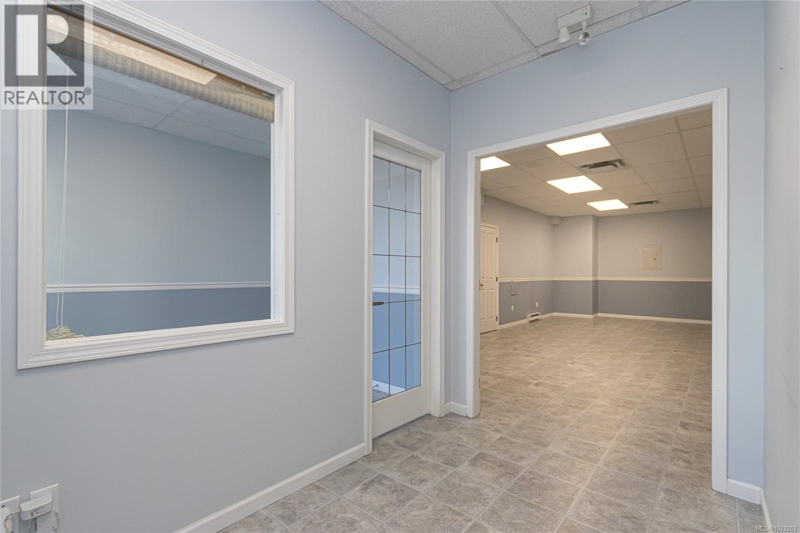 For sale: 107 2849 Peatt Rd, Langford, British Columbia V9B3V5 ...