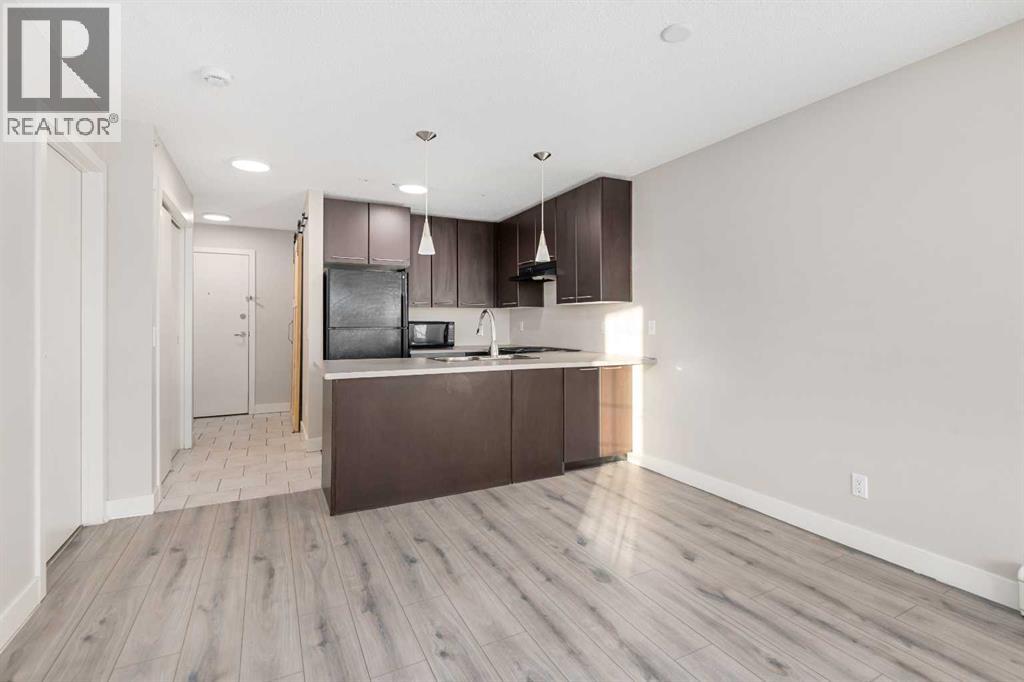 456, 35 Richard Court SW, Calgary, Alberta T3E7N9 - A2278785 | REALTOR.ca