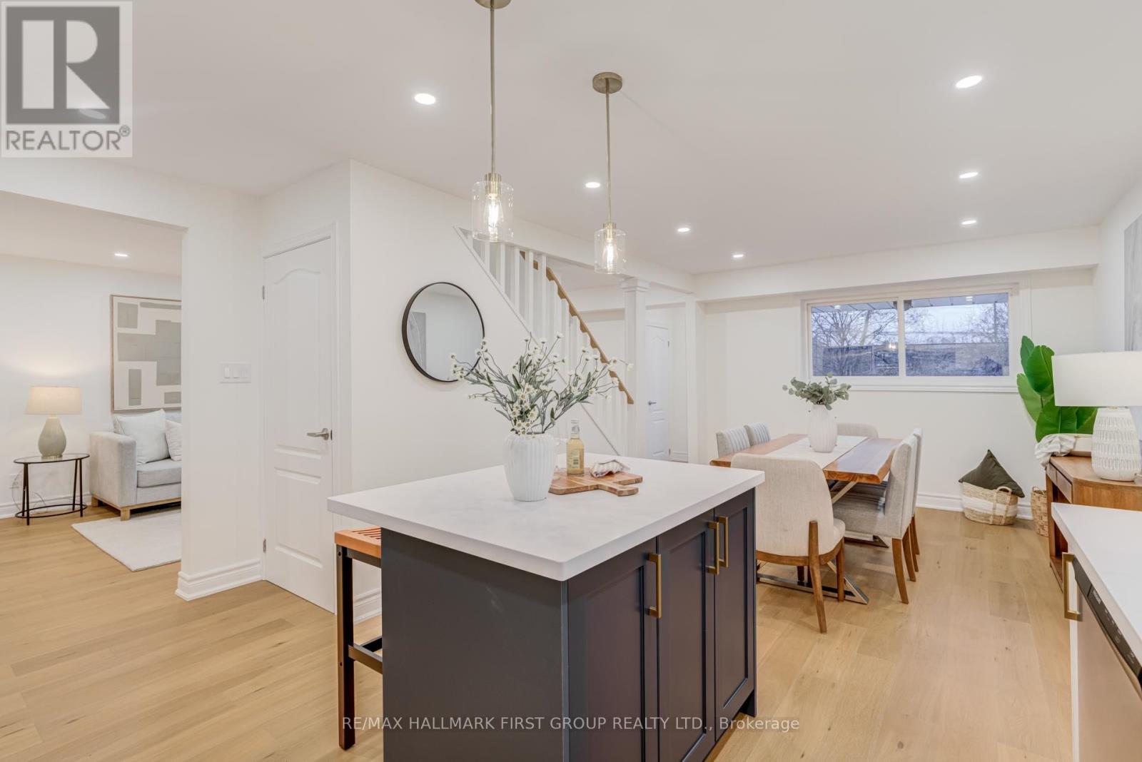 À vendre : 55 - 925 BAYLY STREET, Pickering (West Shore), Ontario ...