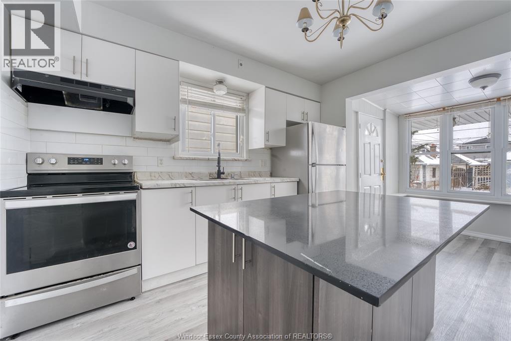 À vendre : 1062 HOWARD AVENUE, Windsor, Ontario N9A1S7 - 26001389 ...