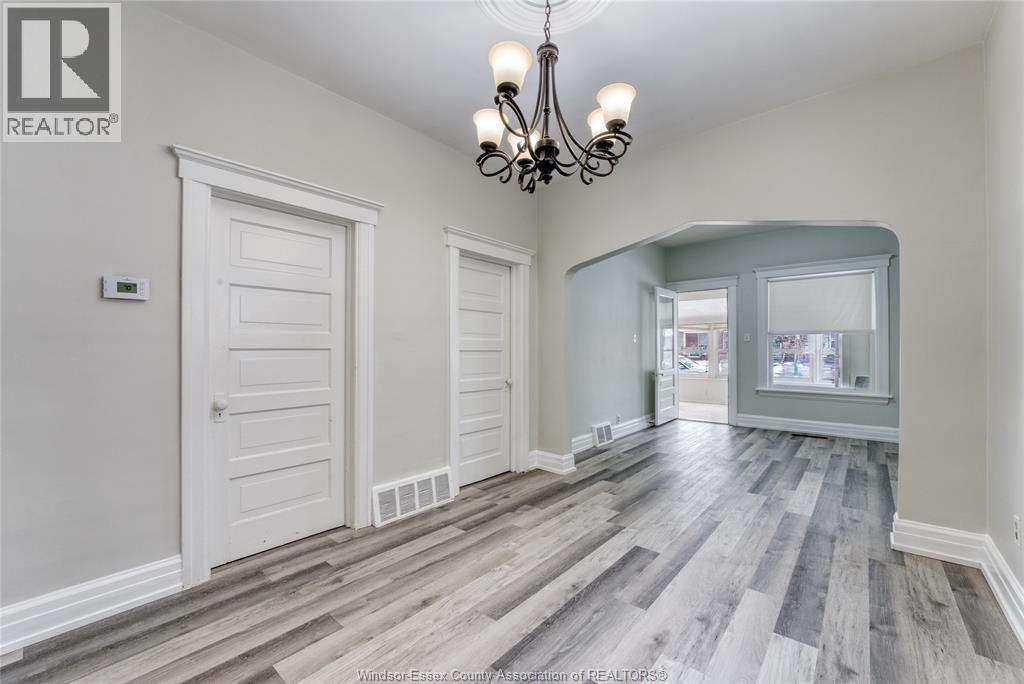 À vendre : 1062 HOWARD AVENUE, Windsor, Ontario N9A1S7 - 26001389 ...