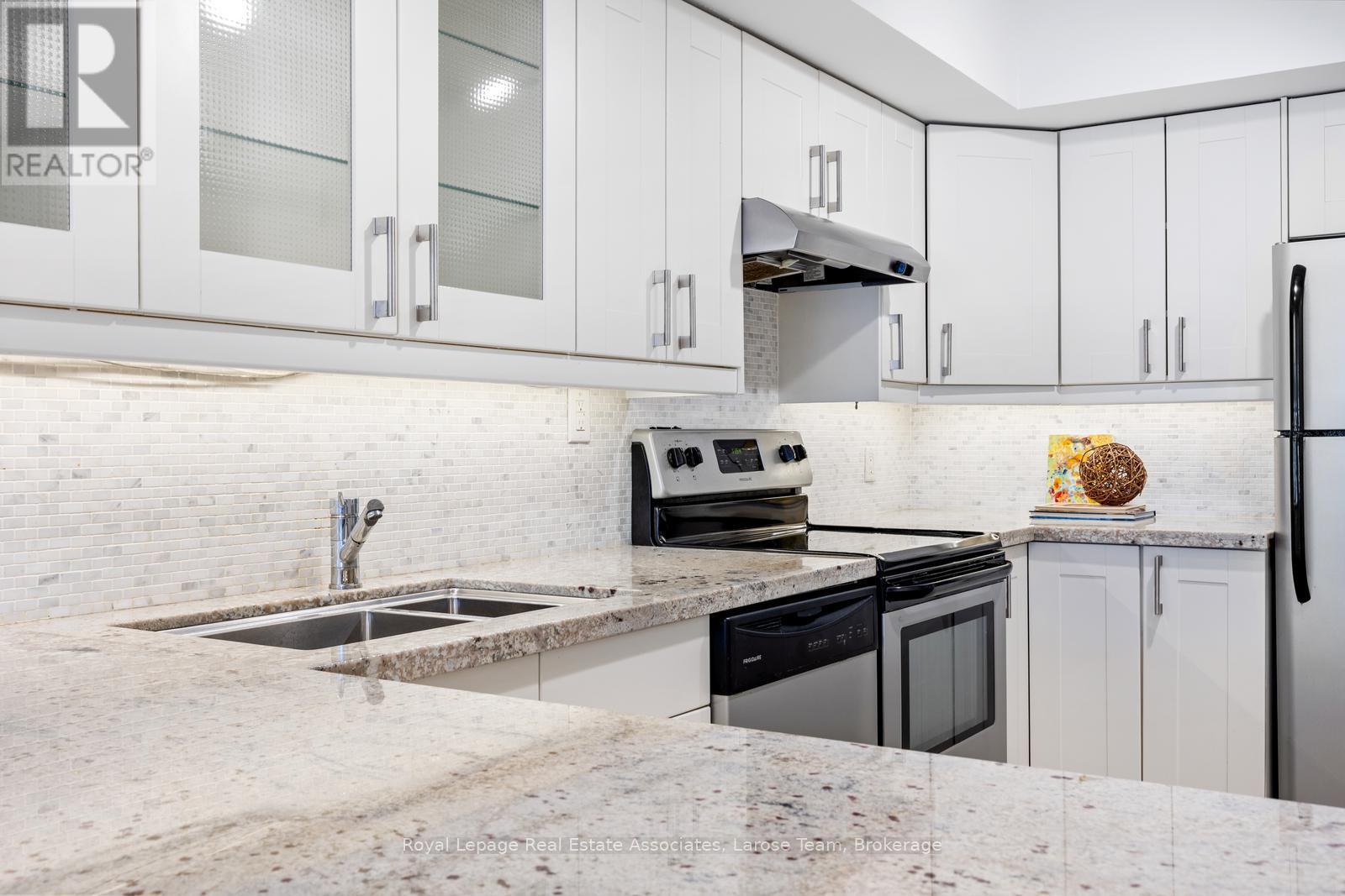 À vendre : 314 - 1177 YONGE STREET, Toronto (Rosedale-Moore Park ...