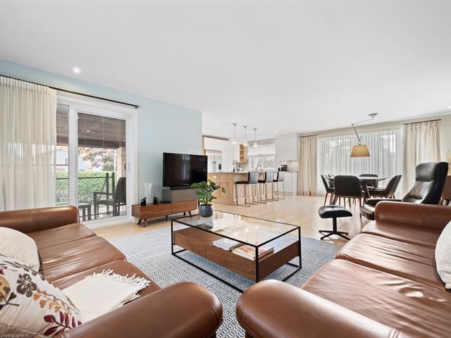 À vendre : 1515 Rue de Val-Jalbert, Laval (Duvernay), Québec H7E3S7 ...