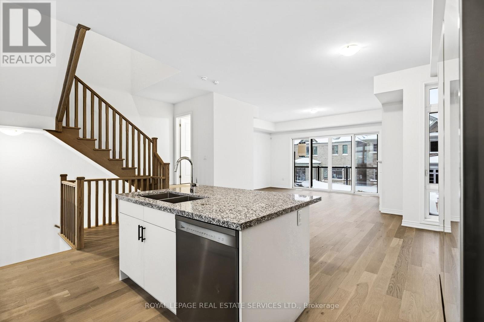 For rent: UNIT 1 - 3217 SIXTH LINE, Oakville (GO Glenorchy), Ontario ...