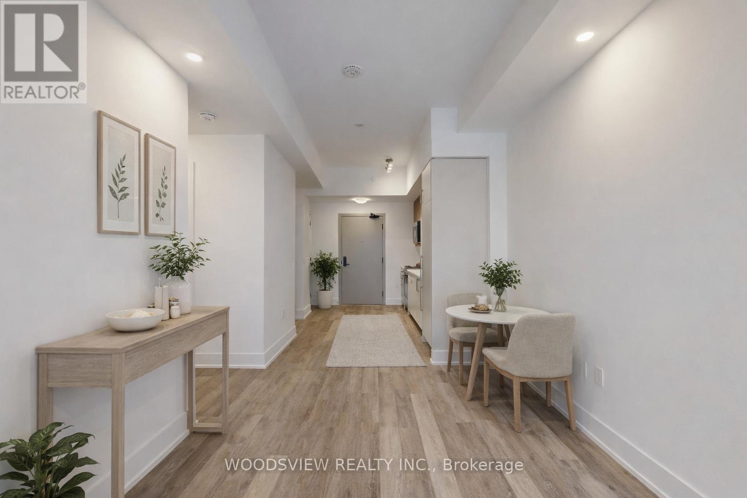 For sale: 533 - 2075 KING ROAD, King (King City), Ontario L7B0R6 - N12711264 | REALTOR.ca