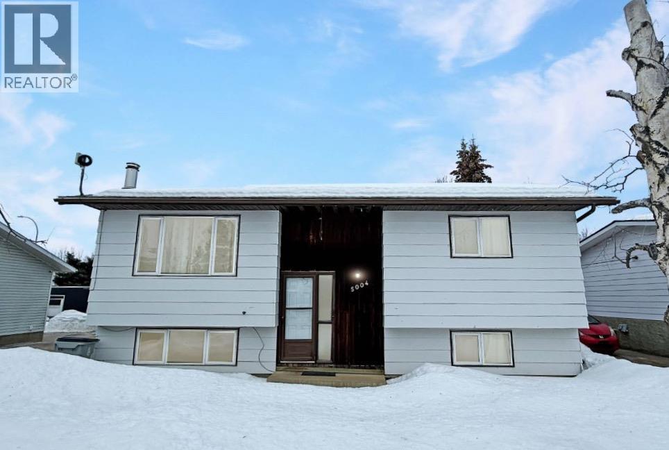 À vendre : 5004 43rd Street, High Prairie, Alberta T0G1E0 - A2280284 ...