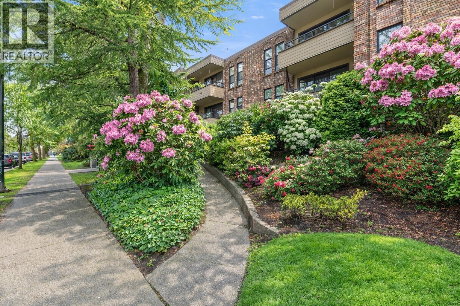 For Sale 305 1266 W 13th Avenue Vancouver British Columbia V6h1n6