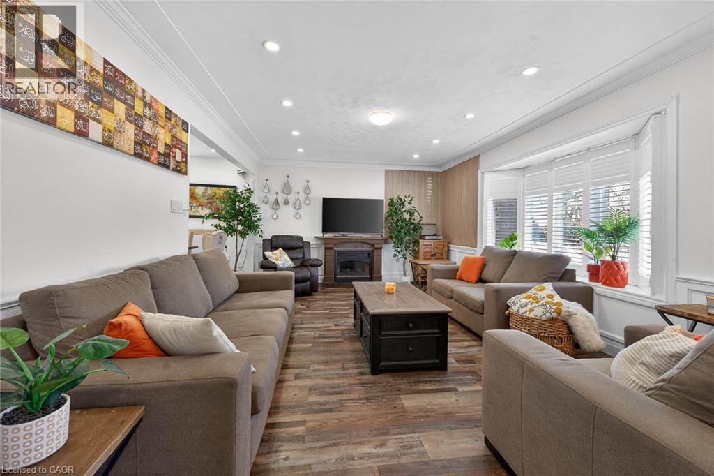 À vendre : 115 KINGS FOREST Drive, Hamilton, Ontario L8T4J8 - 40800052 ...