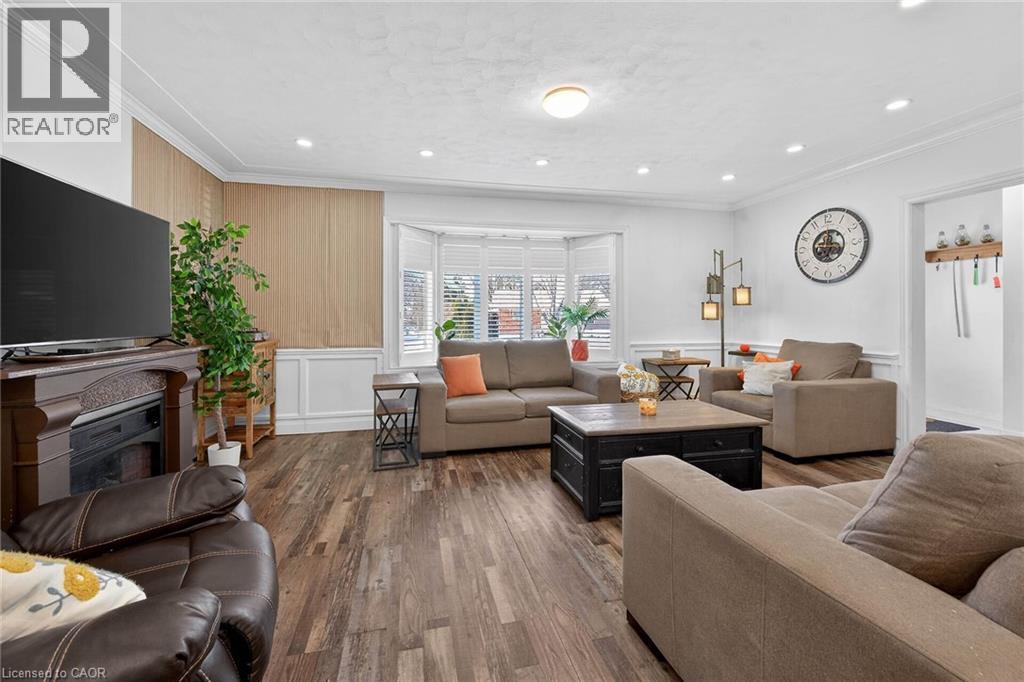 À vendre : 115 KINGS FOREST Drive, Hamilton, Ontario L8T4J8 - 40800052 ...