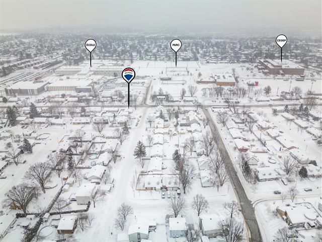 For sale: 7997 Av. de Cornouailles, Québec (Charlesbourg), Quebec ...