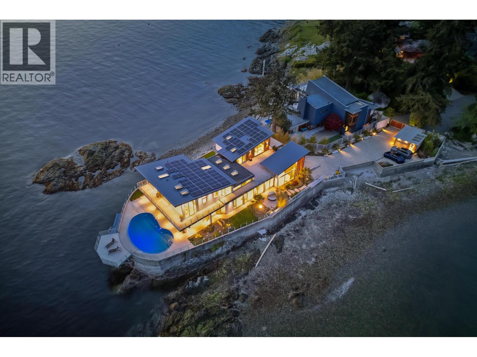 For sale: 15 BRUNSWICK BEACH ROAD, Lions Bay, British Columbia V0N2E0 ...