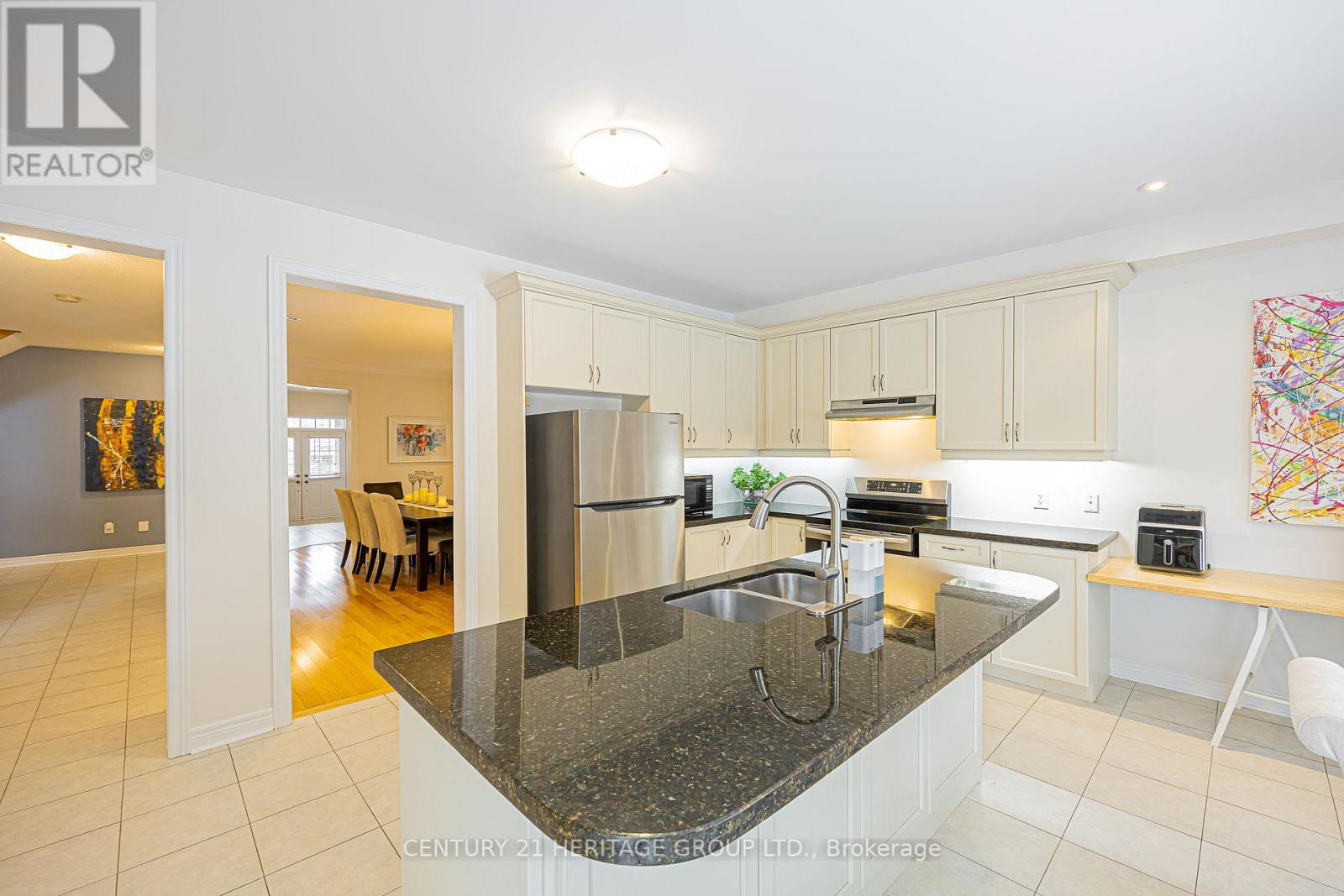 À vendre : 52 MAPLE VALLEY ROAD, Vaughan (Patterson), Ontario L6A0X8 ...