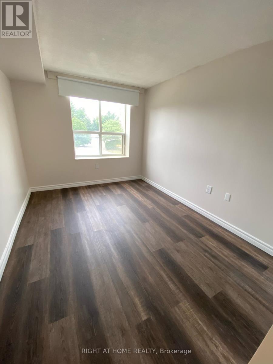 À louer : 215 - 2100 JOHN STREET, Markham (German Mills), Ontario ...