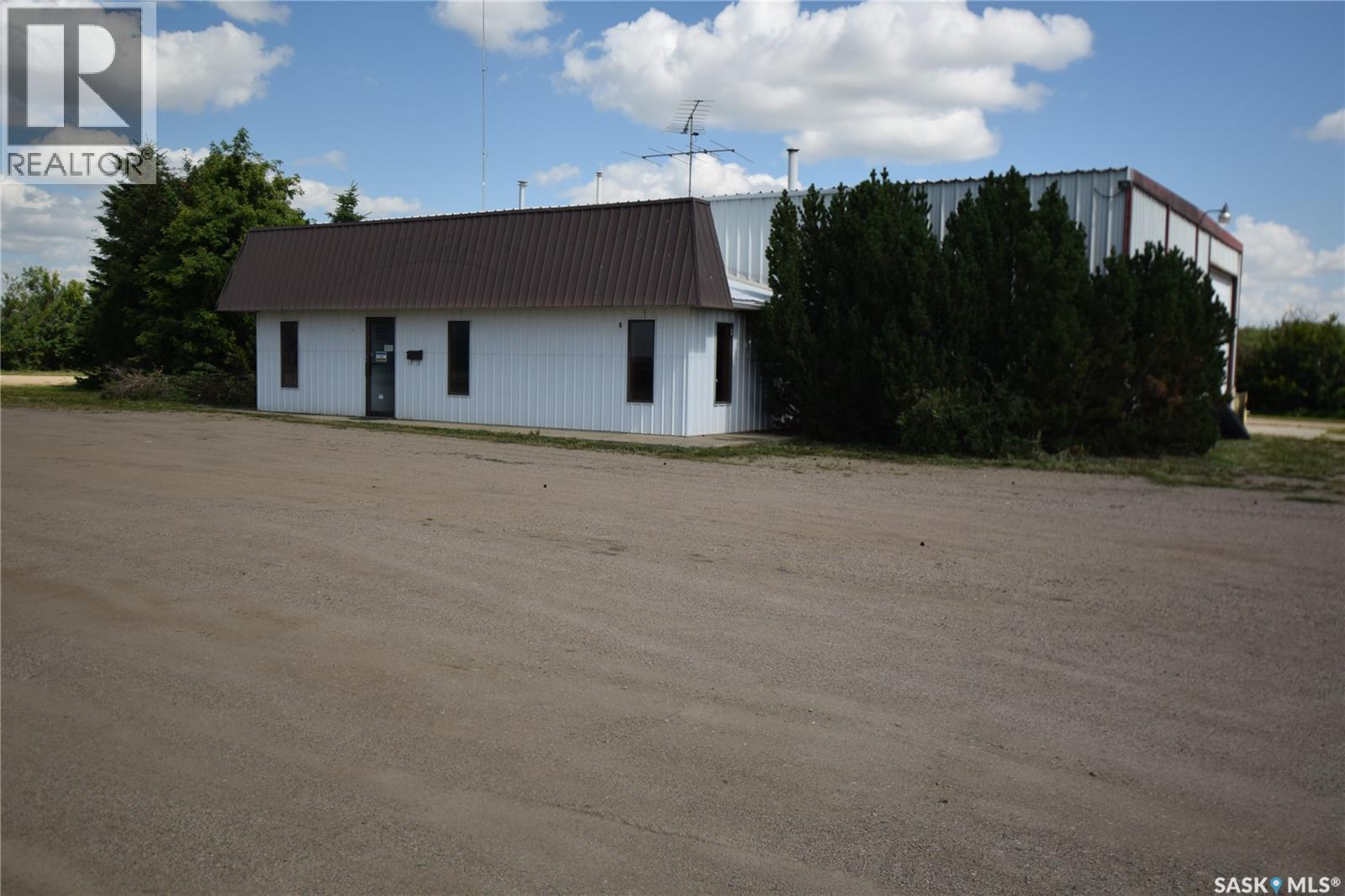 For sale: 130 2 HIGHWAY, Cudworth, Saskatchewan S0K1B0 - SK027299 ...