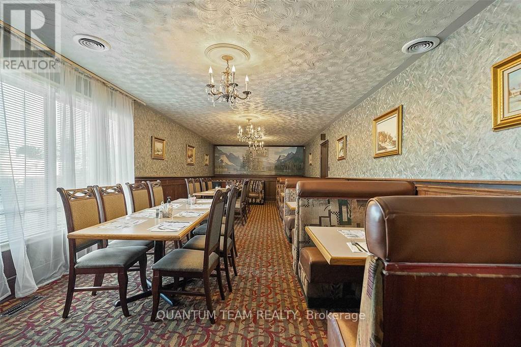 À vendre : 6535 THOROLD STONE ROAD, Niagara Falls (Stamford), Ontario ...