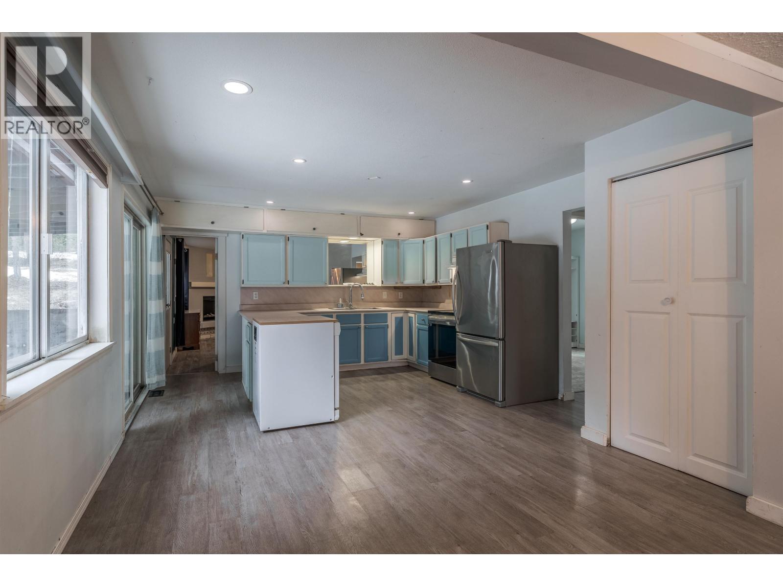 À vendre : 3559 S CARIBOO 97 HIGHWAY, Lac La Hache, Colombie ...