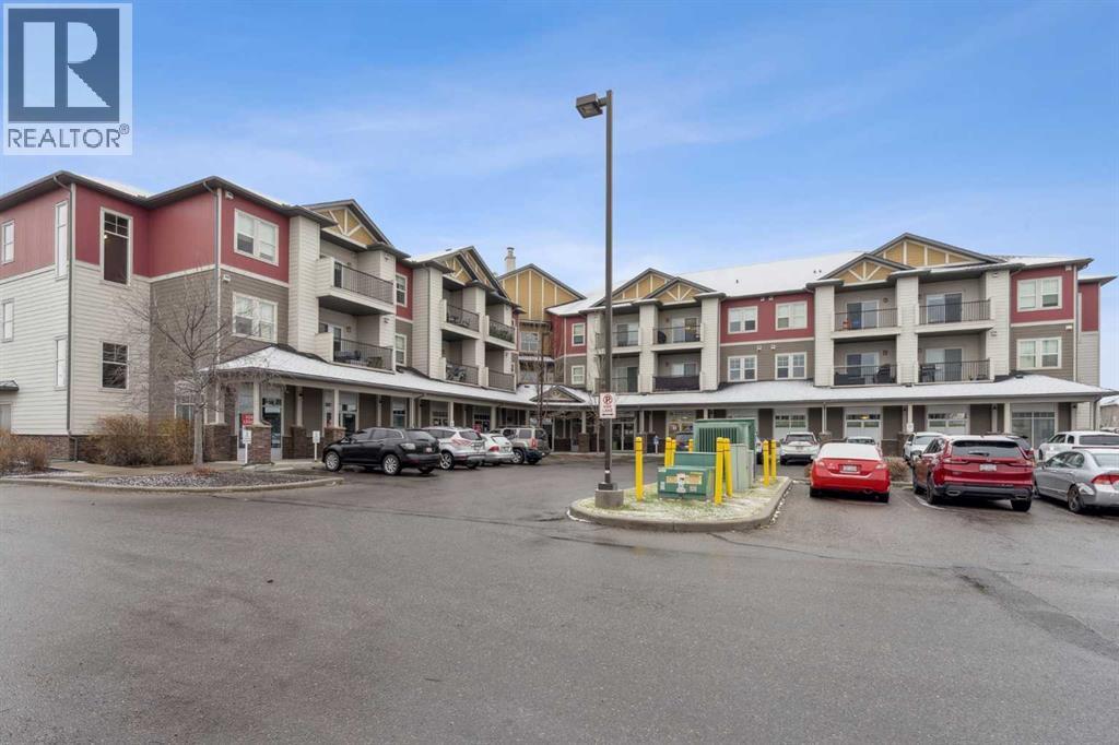 For sale: 9211, 101 Sunset Drive, Cochrane, Alberta T4C0W7 - A2277241 ...