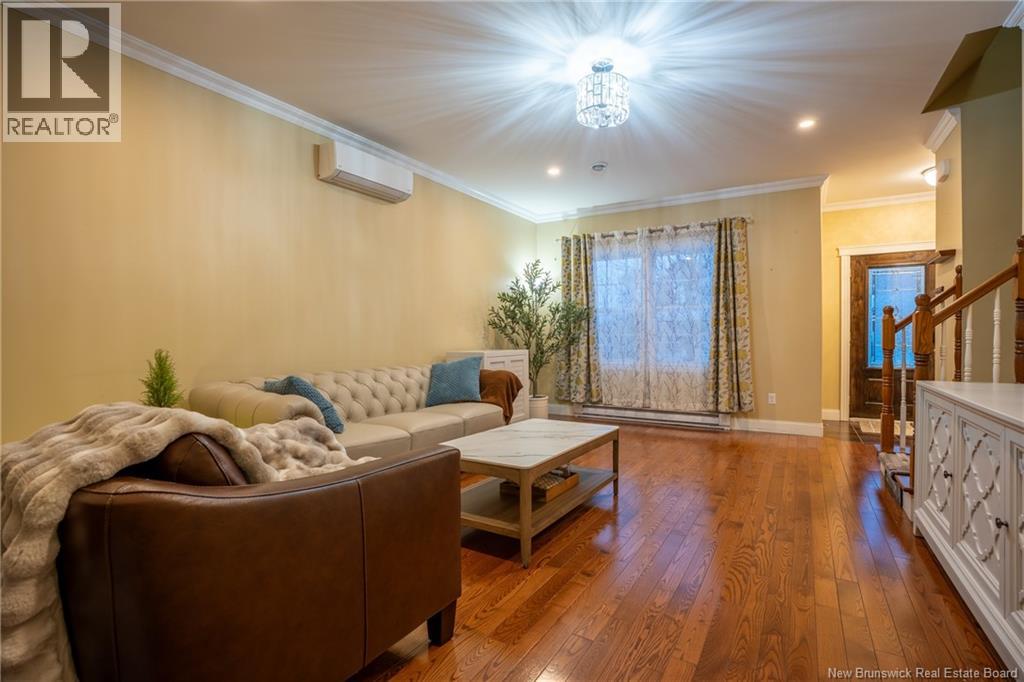 À vendre : 35 Rankine Street, Fredericton, Nouveau-Brunswick E3B4S2 ...