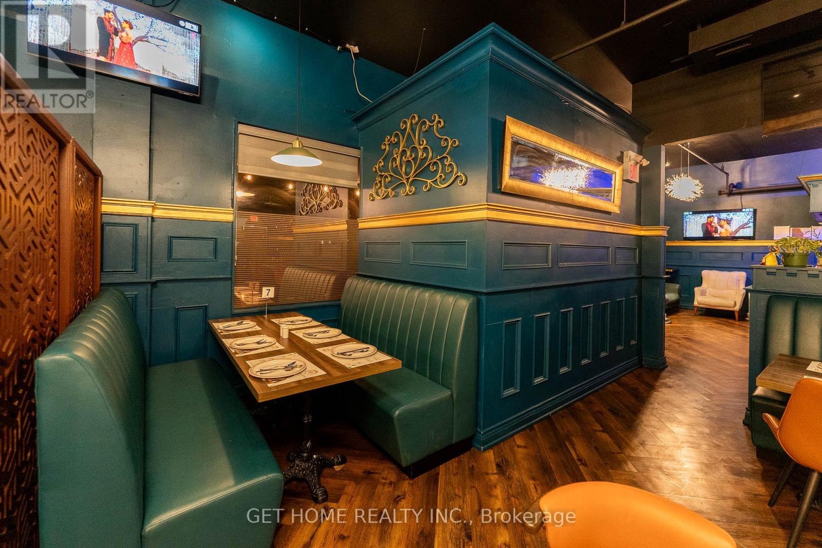 À vendre : 6061 HIGHWAY 7, Markham (Markham Village), Ontario L3P3B2 ...